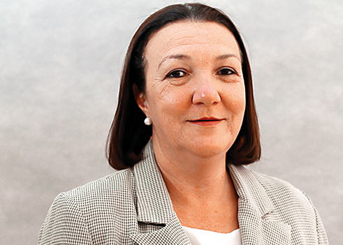 Mulheres abrem mão de direitos trabalhistas em pleno 8 de março